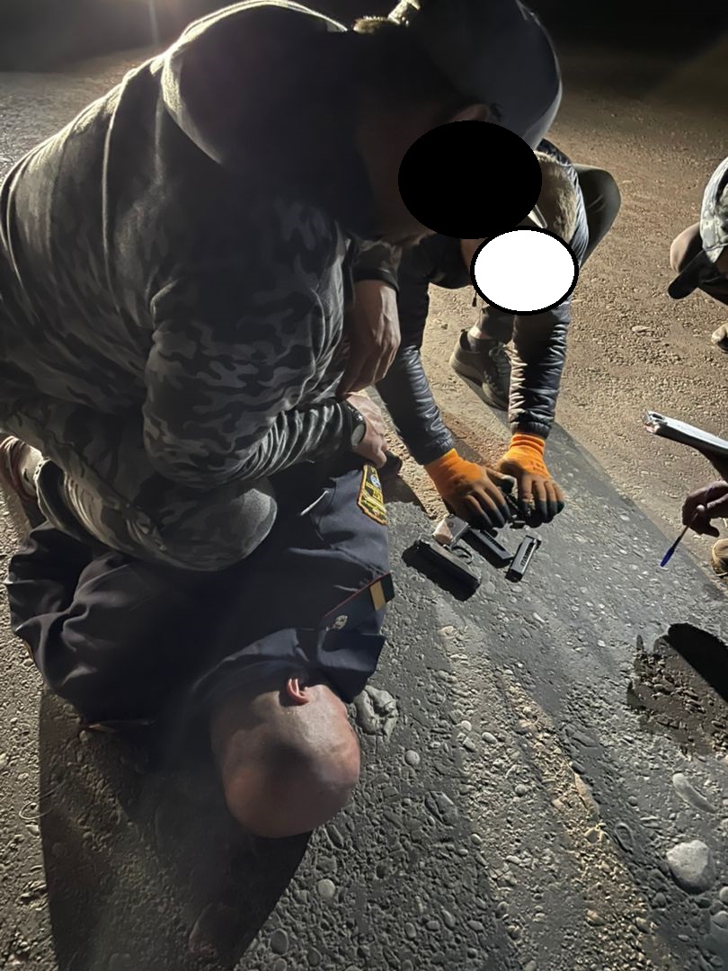 33 килограммдан ашык баңгизат менен Тажикстандын милиция кызматкери кармалды - BULAK.KG