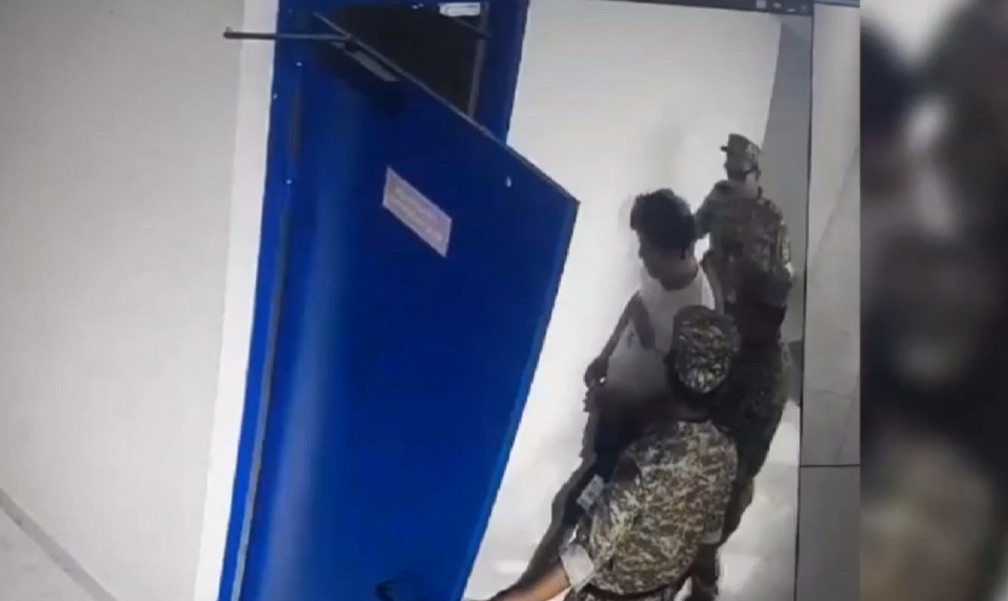 Кыргызстанец устроил скандал на КПП "Достук". Его задержали - BULAK.KG