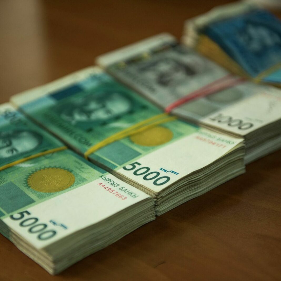 Рейтинг стран ЕАЭС по уровню зарплаты: Кыргызстан оказался на последнем месте - BULAK.KG