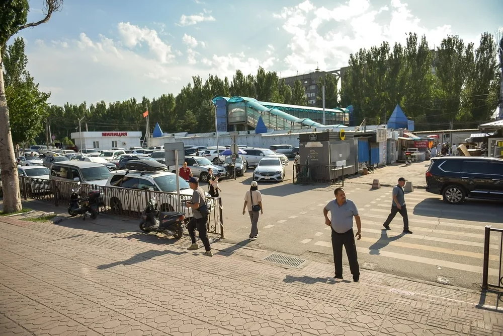 Территорию рынка «Мадина» начали приводить в порядок - BULAK.KG