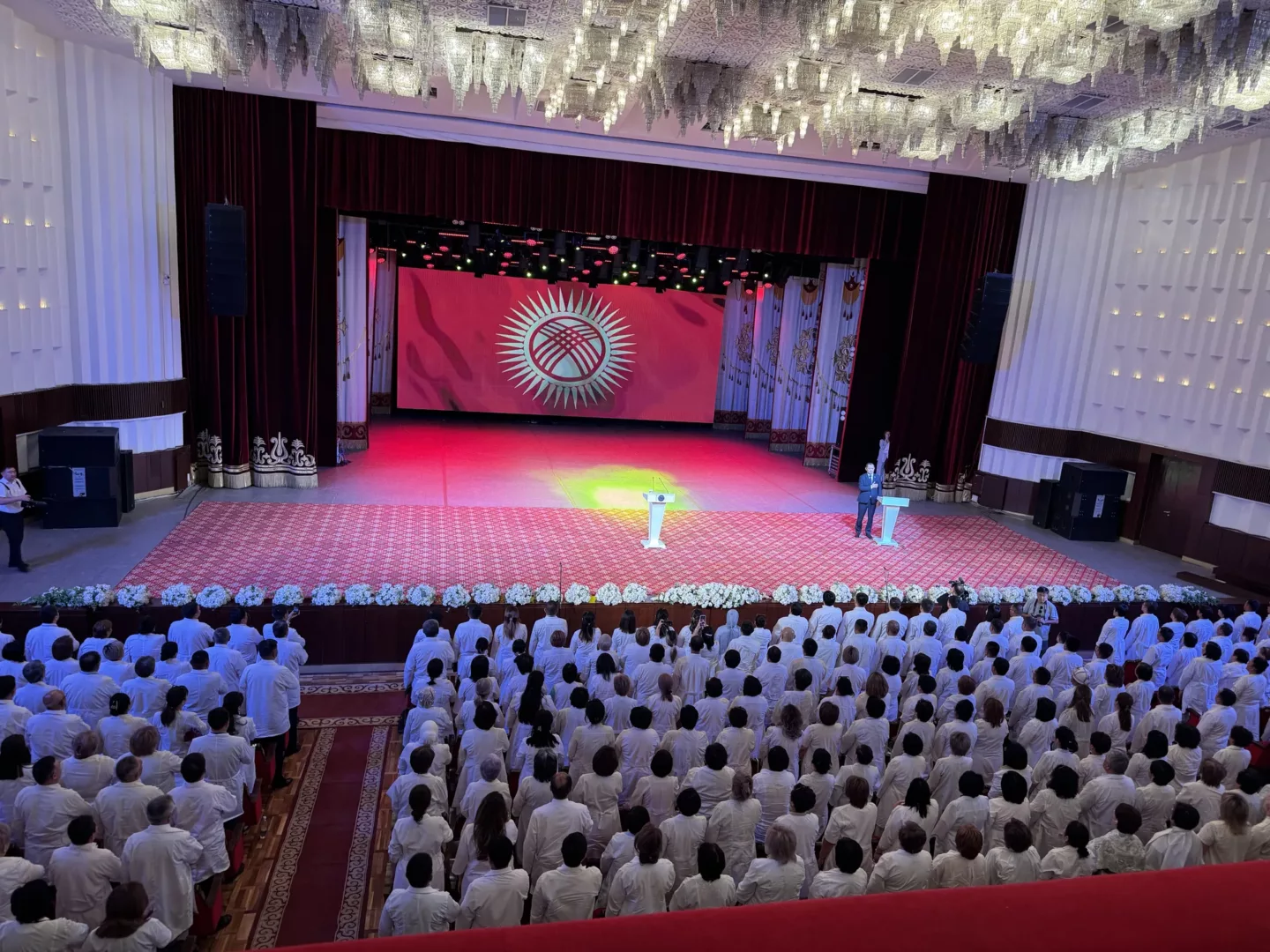 В Бишкеке отмечают День медицинского работника - BULAK.KG