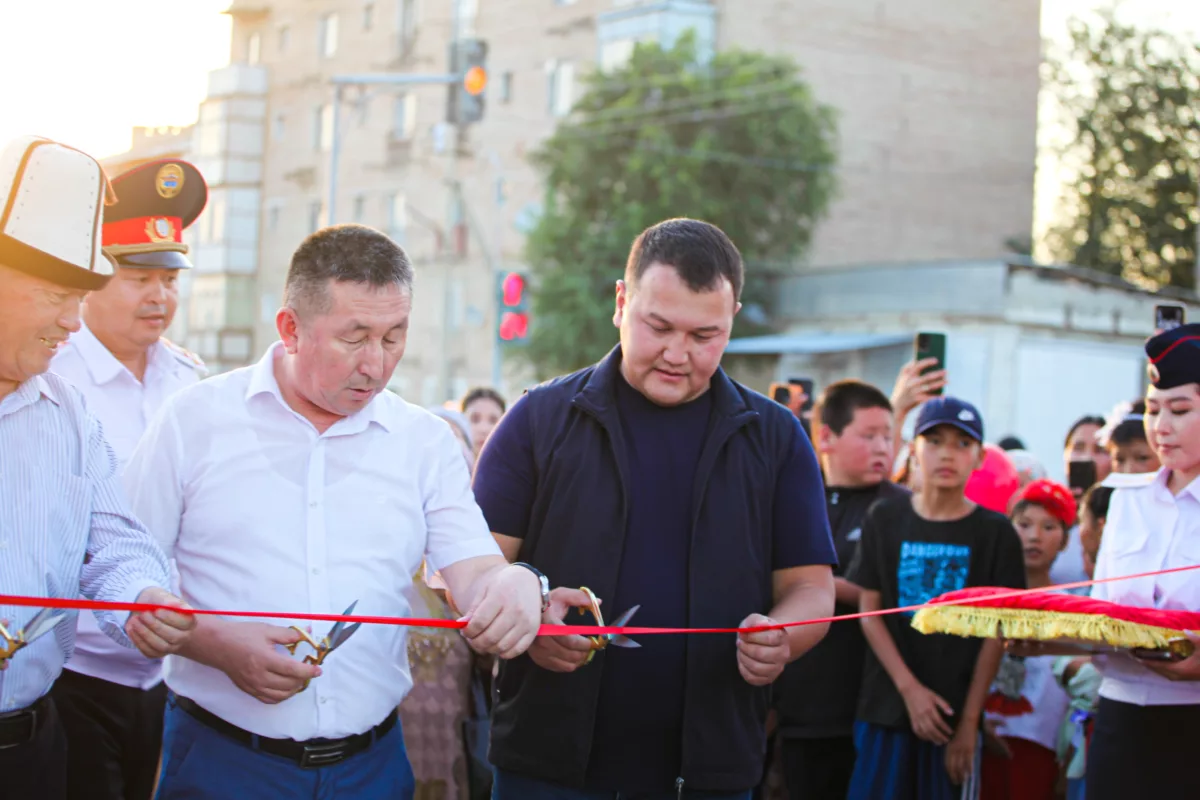 Аллея милиции в форме погон генерал-майора появилась в Таласе - BULAK.KG