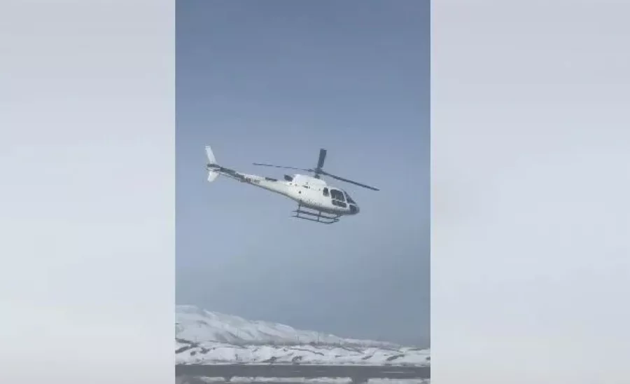 На вертолете МЧС спасли мужчину, застрявшего на перевале Сары-Кыр - BULAK.KG